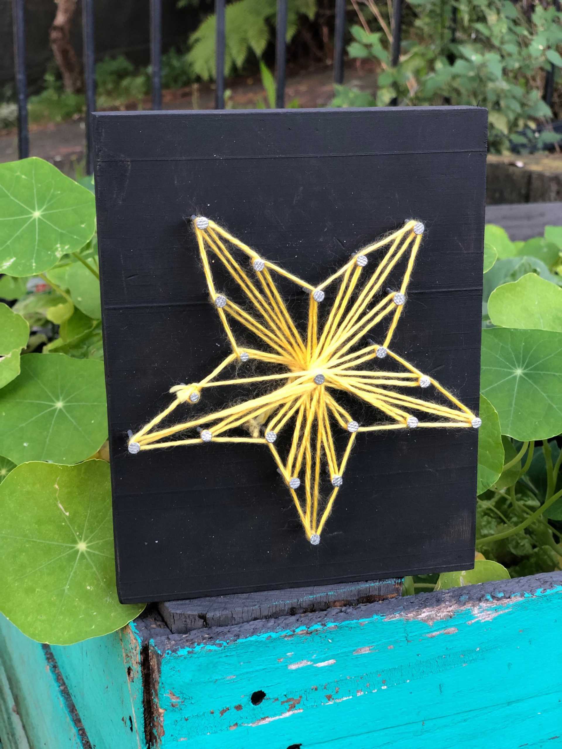 String & Nail Art Whetū | Te Oro